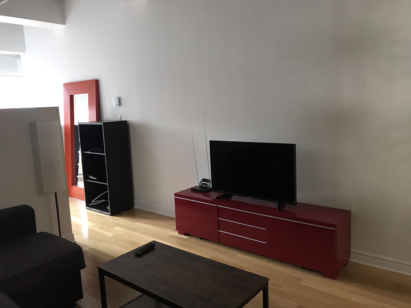 Guiker | 1200 rue Crescent, Montreal 147467